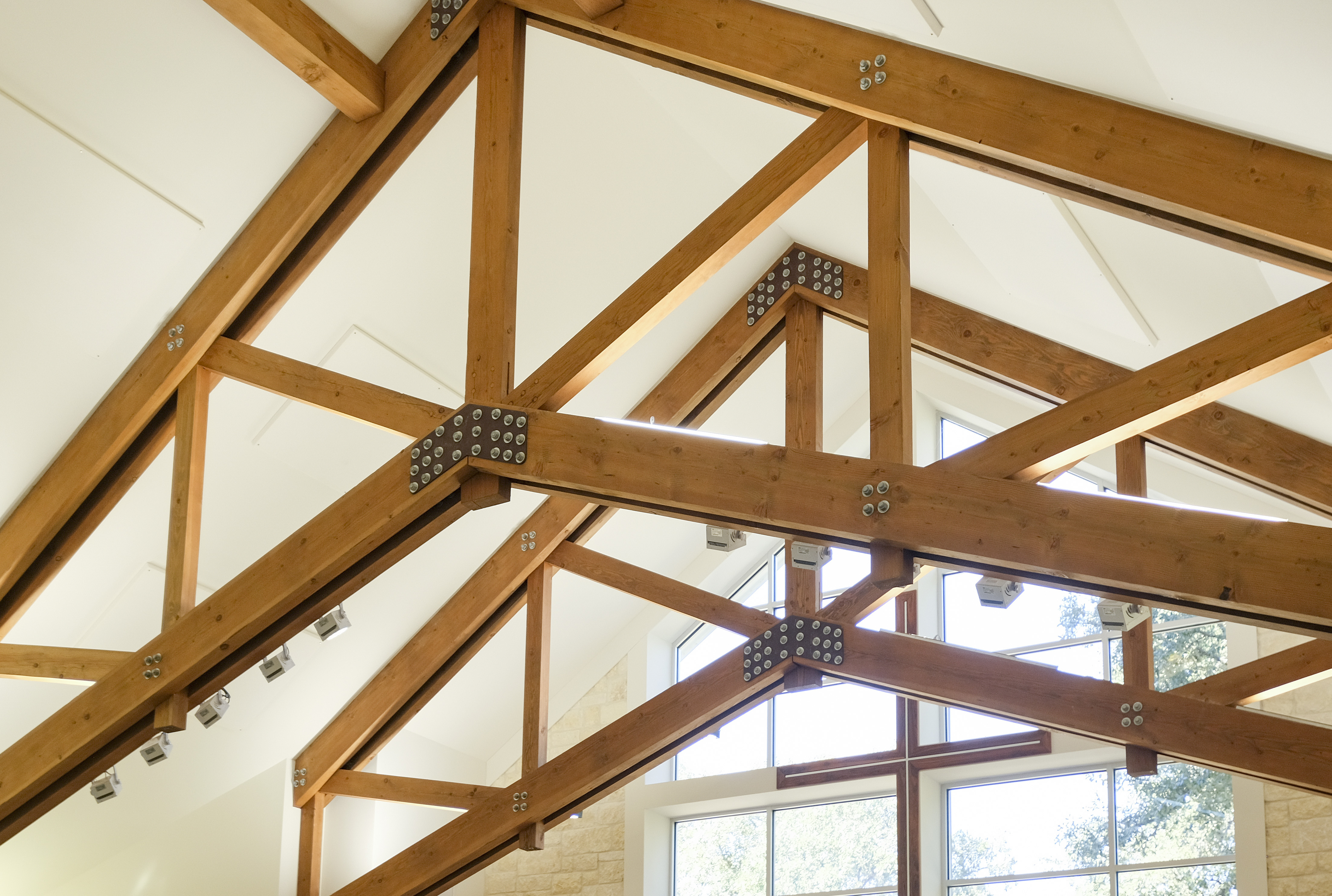 Timberlyne Commercial | Timber Frame Truss Designs